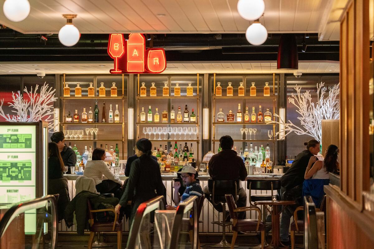 Restaurants & Bars - Tin Building